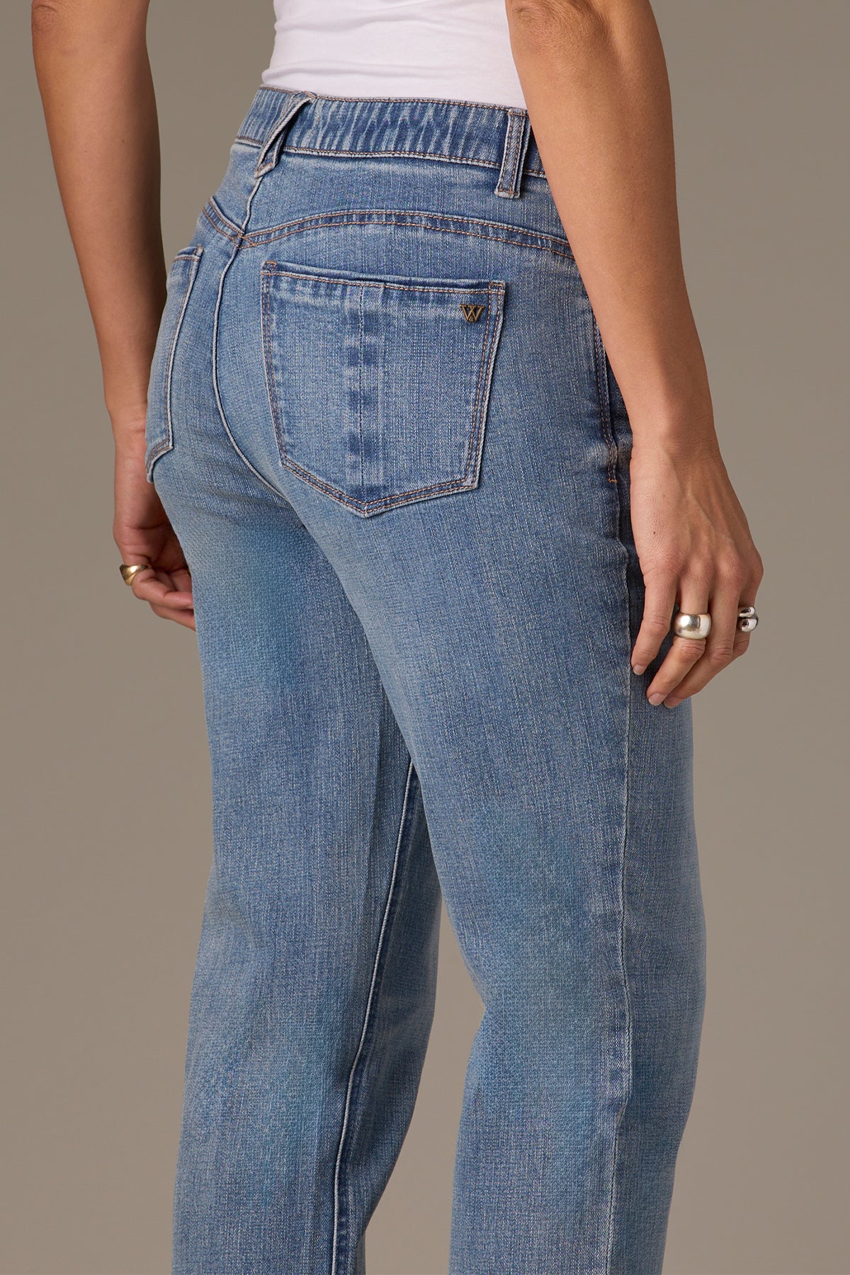 Gemma Mid-Rise Girlfriend Jeans – Wit & Wisdom